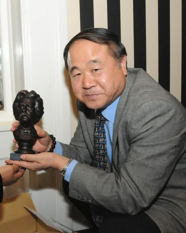 Translating Culture: American and Chinese Scholars and Artists Gather ...